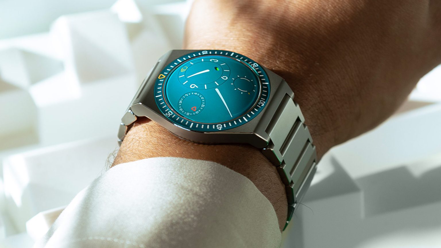 Ressence Revisits Its Type 3 Oil Filled Watch With The Unveiling Of The ...
