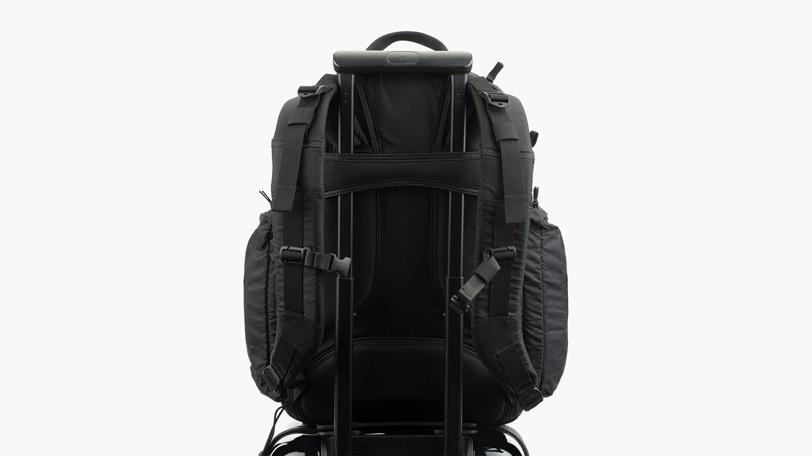 SLNT Incognito Backpack Combines Security And Style - IMBOLDN