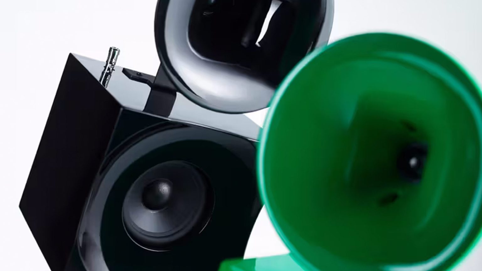 The Silence Please Hush Speaker Delivers Quiet Yet Epic Sound - IMBOLDN