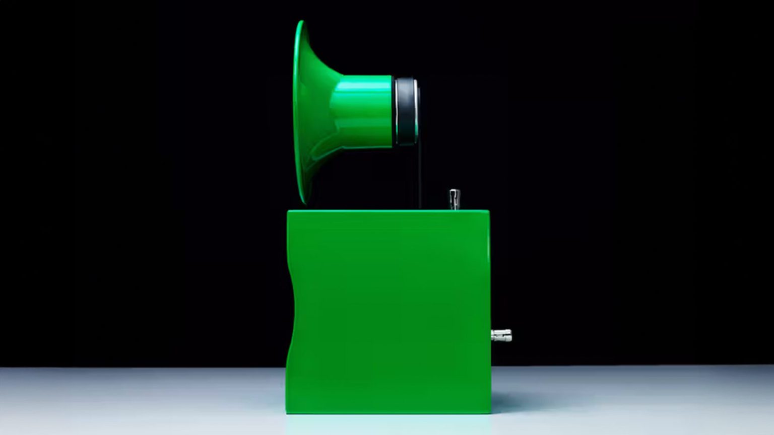 The Silence Please Hush Speaker Delivers Quiet Yet Epic Sound - IMBOLDN