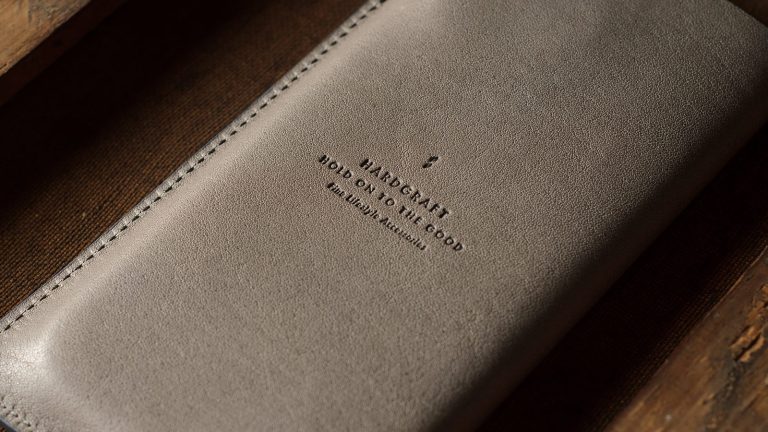 The Masterpiece Case Keeps Your iPhone Elegant And Protected - IMBOLDN